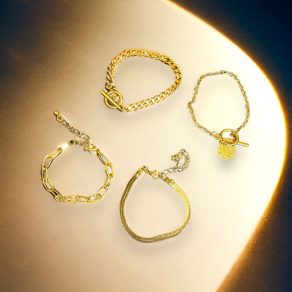 DIVAS LiMiTED | Jewelry | Last One 4 Piece Link Gold Tone ...